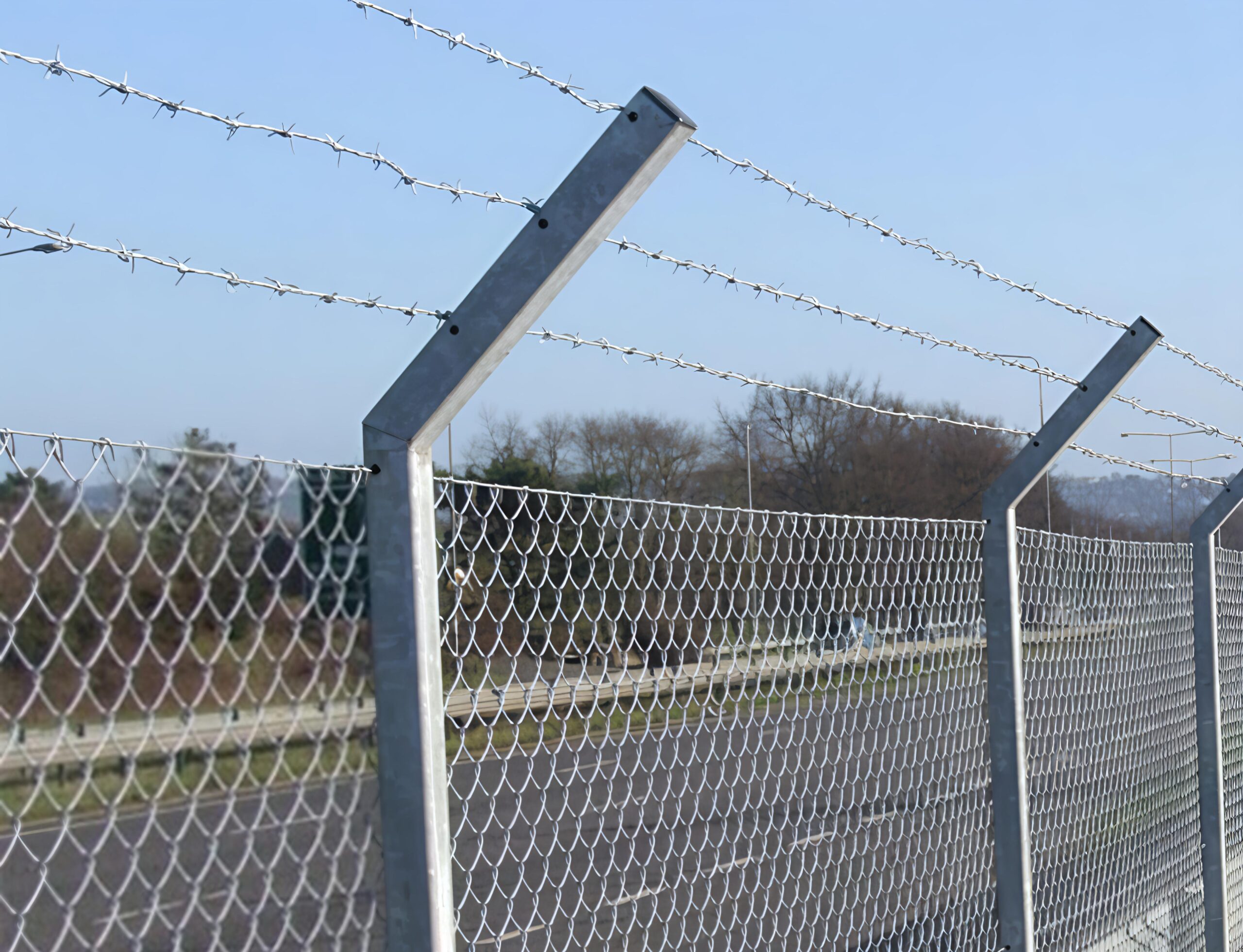 Types of Metal Fence Posts and Their Common Uses - Arab Metal Fences ...
